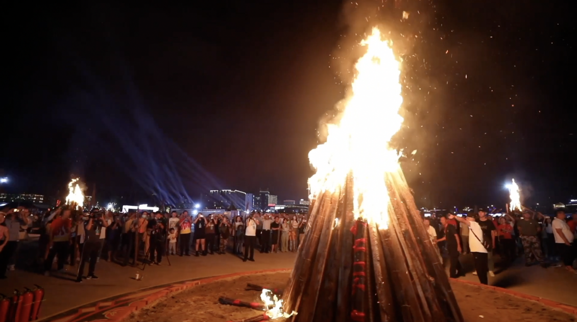 Festival Obor Api di China Barat Daya Digelar - Harian Inhua Online